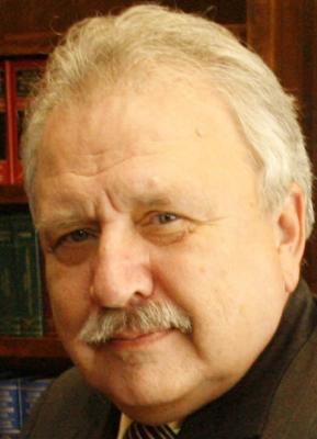 Acting UH law school dean Nimmer gets the job