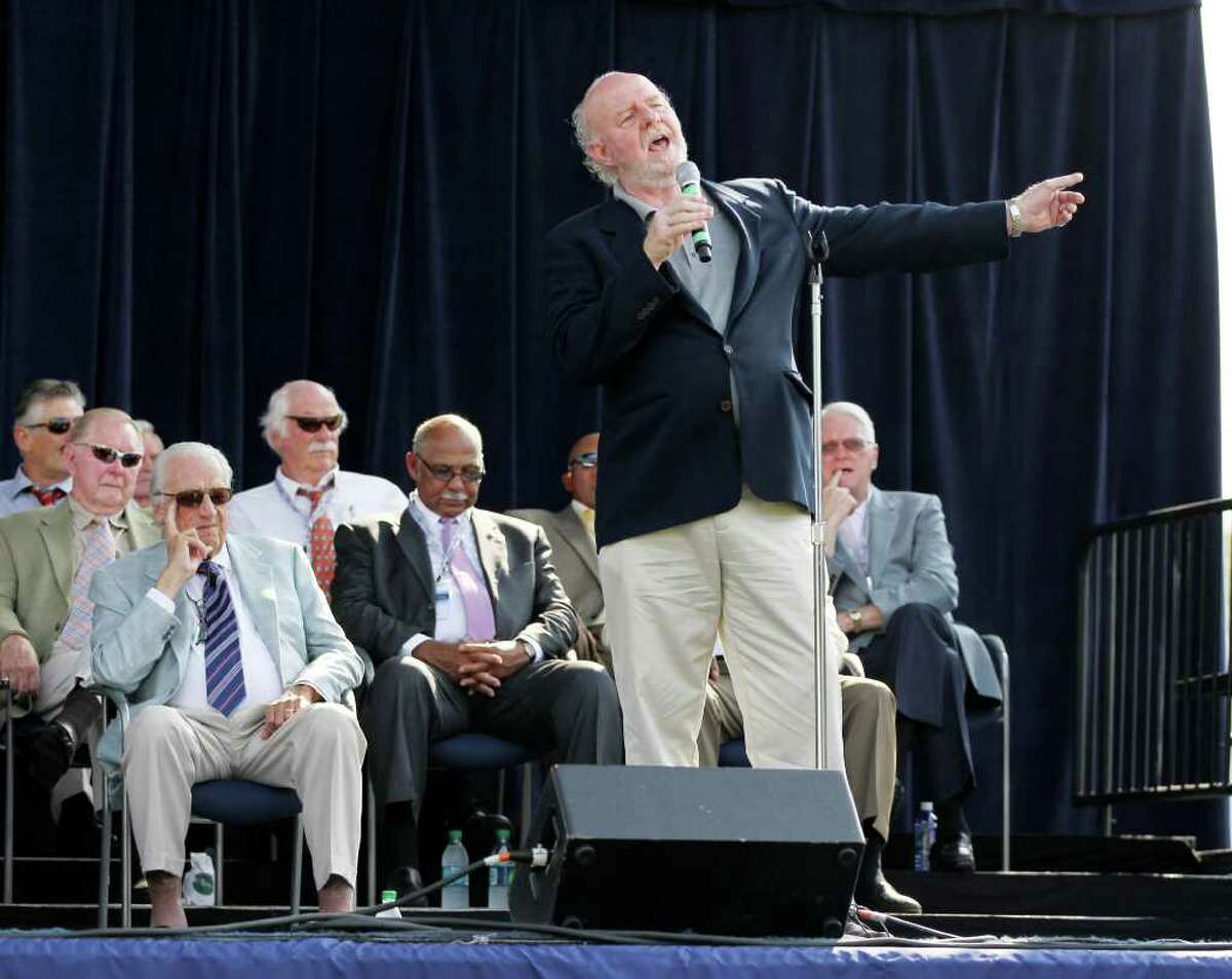 Alomar covers all bases