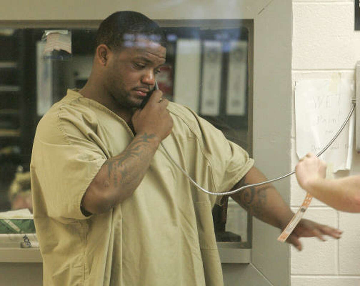 Ex-Ohio State RB found with four loaded guns in car