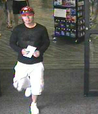 FBI seeks help in finding Houston bank robber