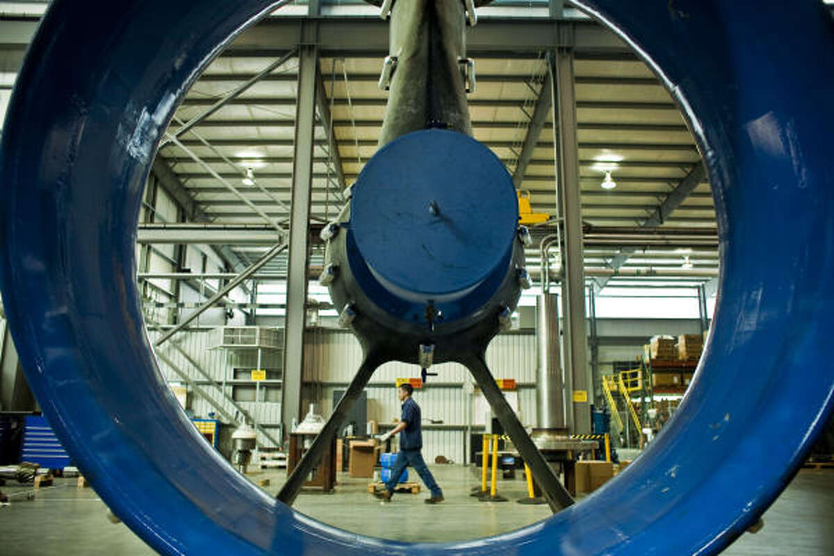 Company's thrusters steady offshore rigs