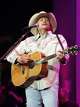 Review: A solid Alan Jackson sticks with what works
