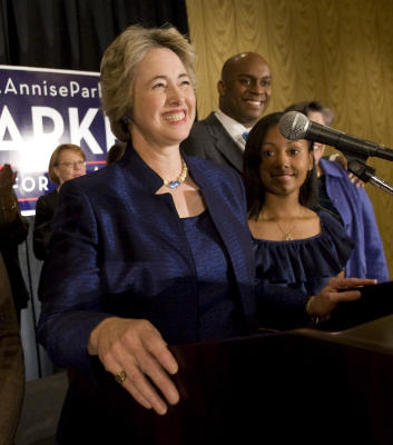 Locke has uphill battle with Parker in mayor runoff