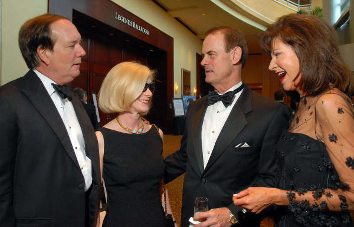 UNICEF shows star quality