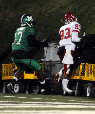 Surgery on leg goes well for UH receiver Edwards