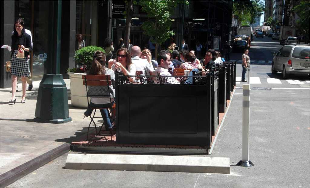 'Pop' goes the seating: Street-side dining plan may sprout downtown