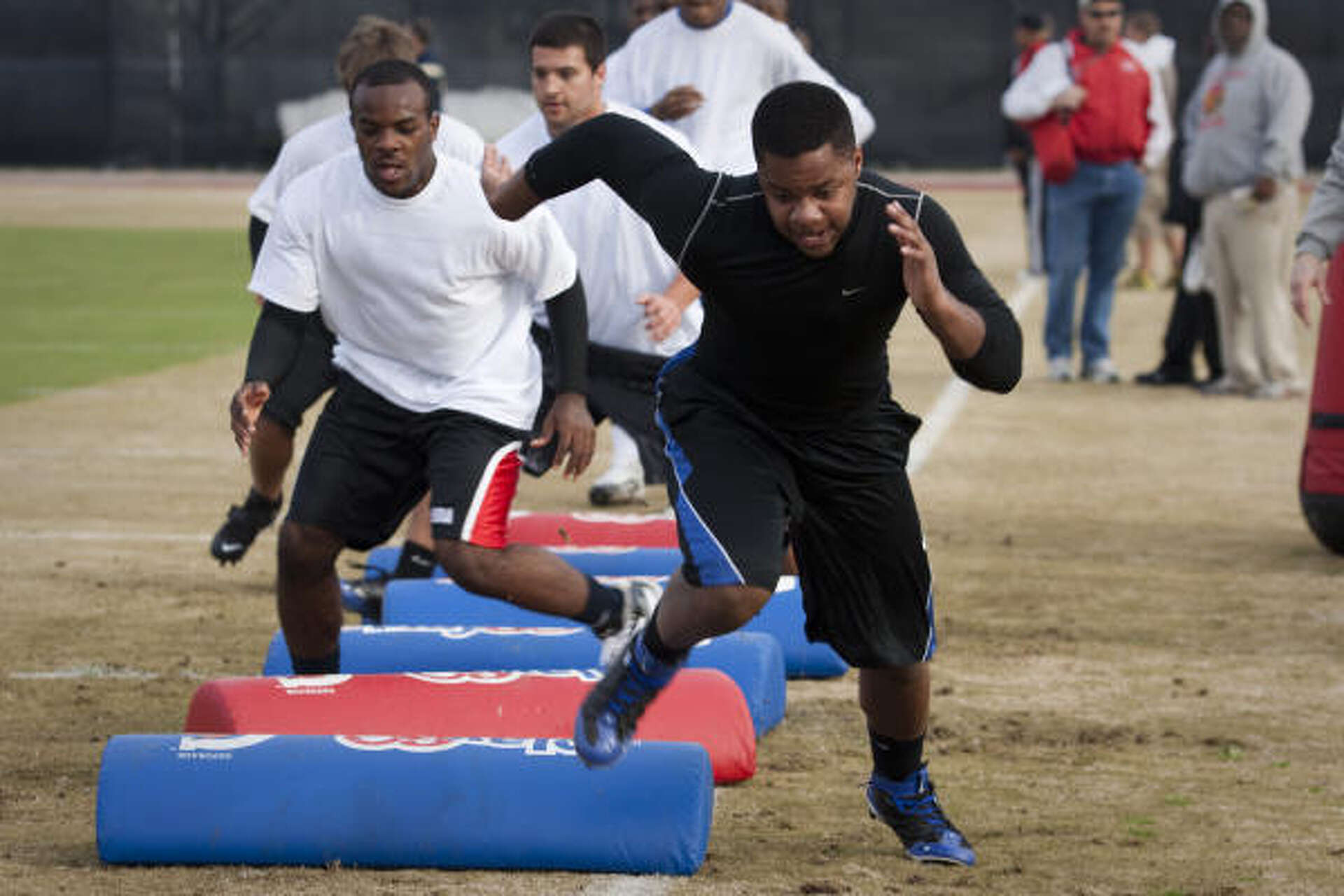 Richard Justice: HISD football players get another shot at college