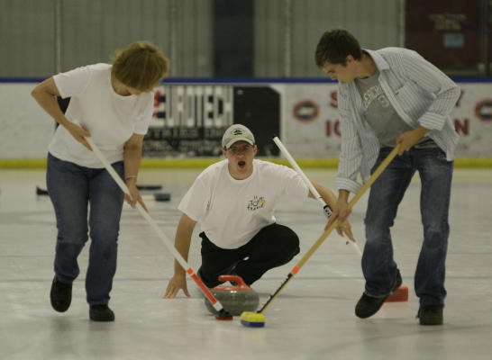 Clean sweep: Curling takes hold in Texas