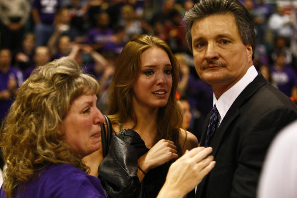 SFA trails late in first half vs. Syracuse