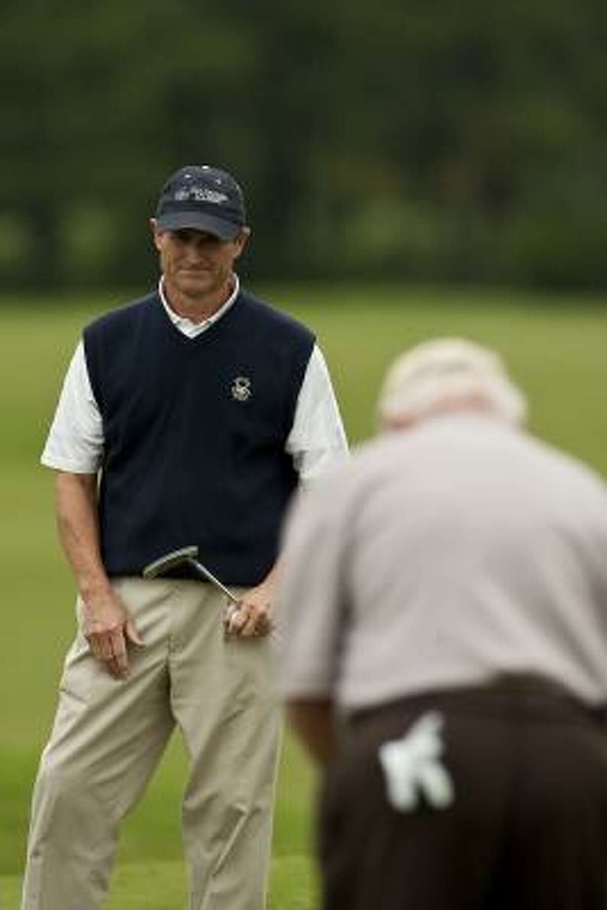 Nelson makes use of Atnip's bad break at Senior Am