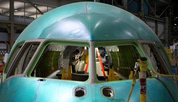 Boeing may drop out of bidding for air tanker contract