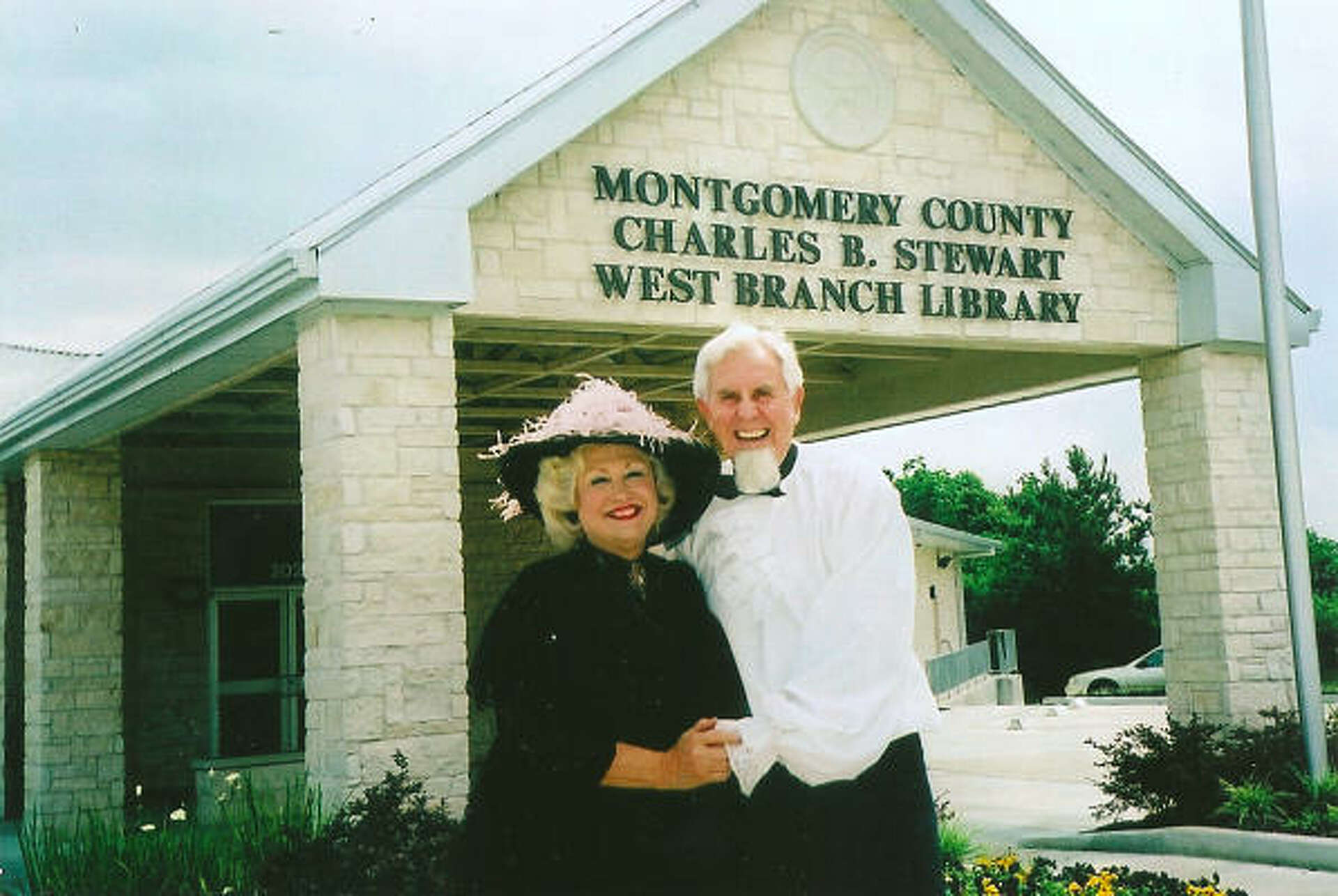 Faces in the crowd: Woman brings local history alive