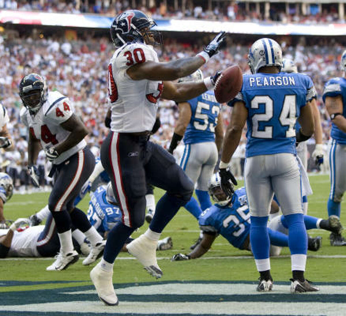 Former Texans RB Ahman Green jailed on child abuse claim