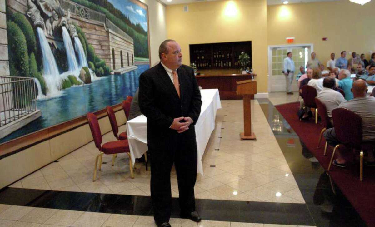 Finch gets Bridgeport Democratic endorsement