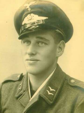 Klaus Gerlach, WWII German pilot