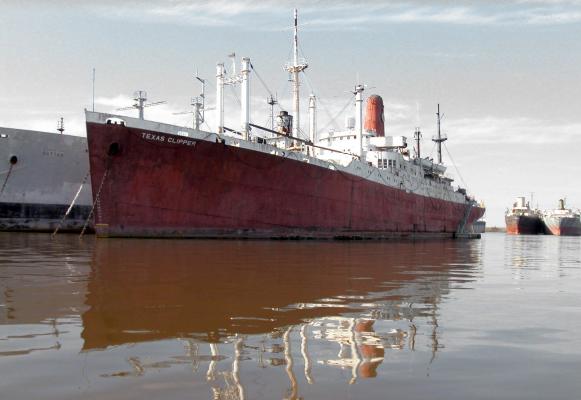 Texas Clipper heads to final port of call