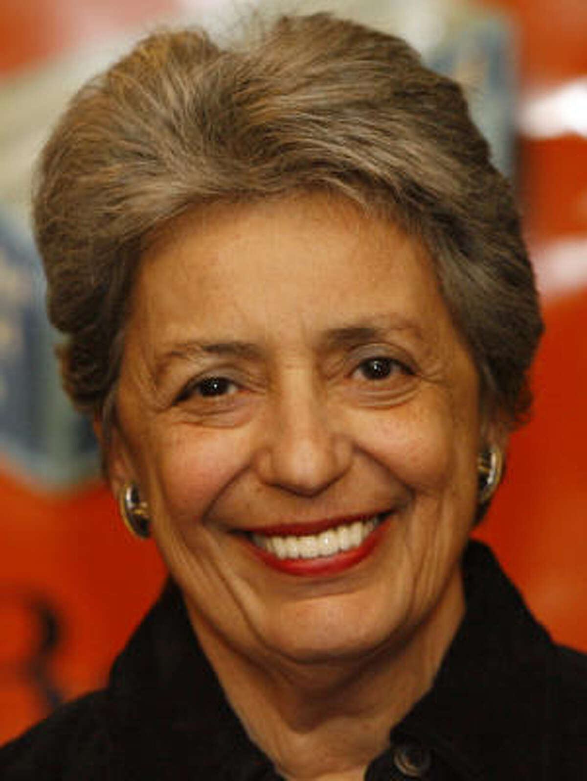 Lykos drops the charm to make court stricter