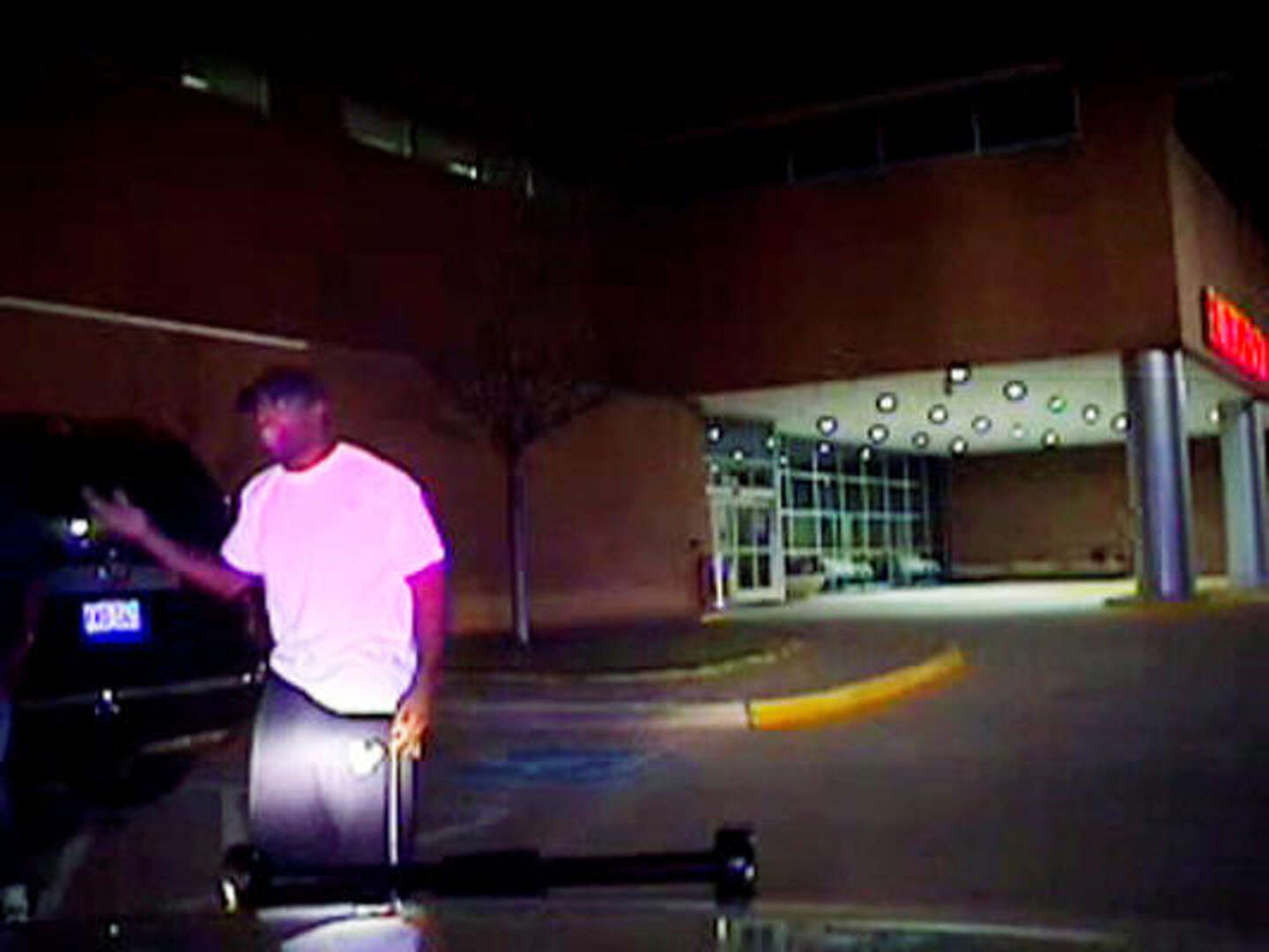 Dallas officer who stopped Texans player resigns