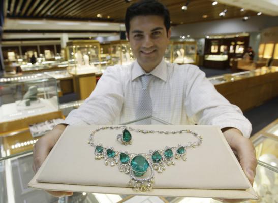 Gem dealers who cater to the rich say times are good