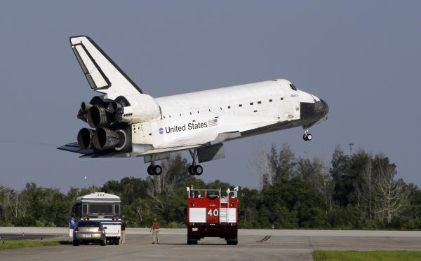 Shuttle Atlantis makes final landing after 120 million miles