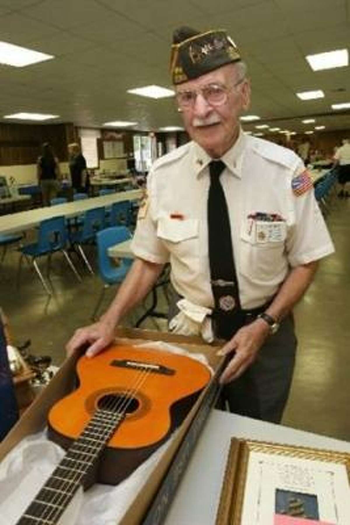 Harmonica-playing vet remembered