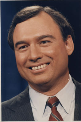 McCain seeks boost from fundraising Texan