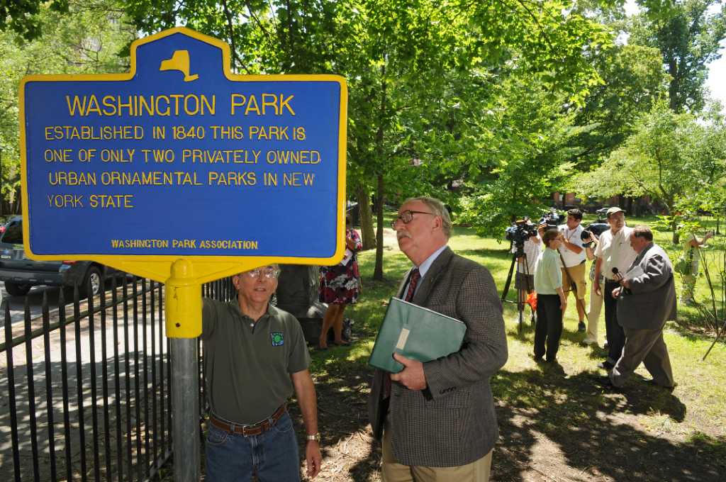 Photos: Park sign unveiling