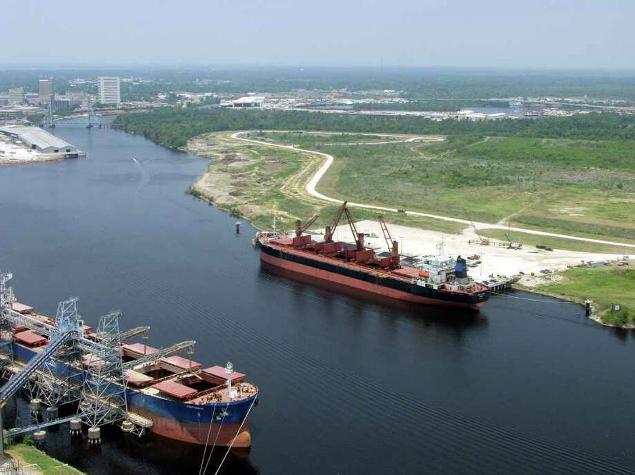 Port of Beaumont on track to build railroad loop around Orange County ...
