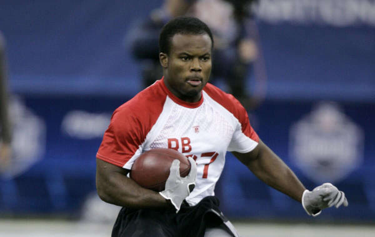 Texans sign running back Walker