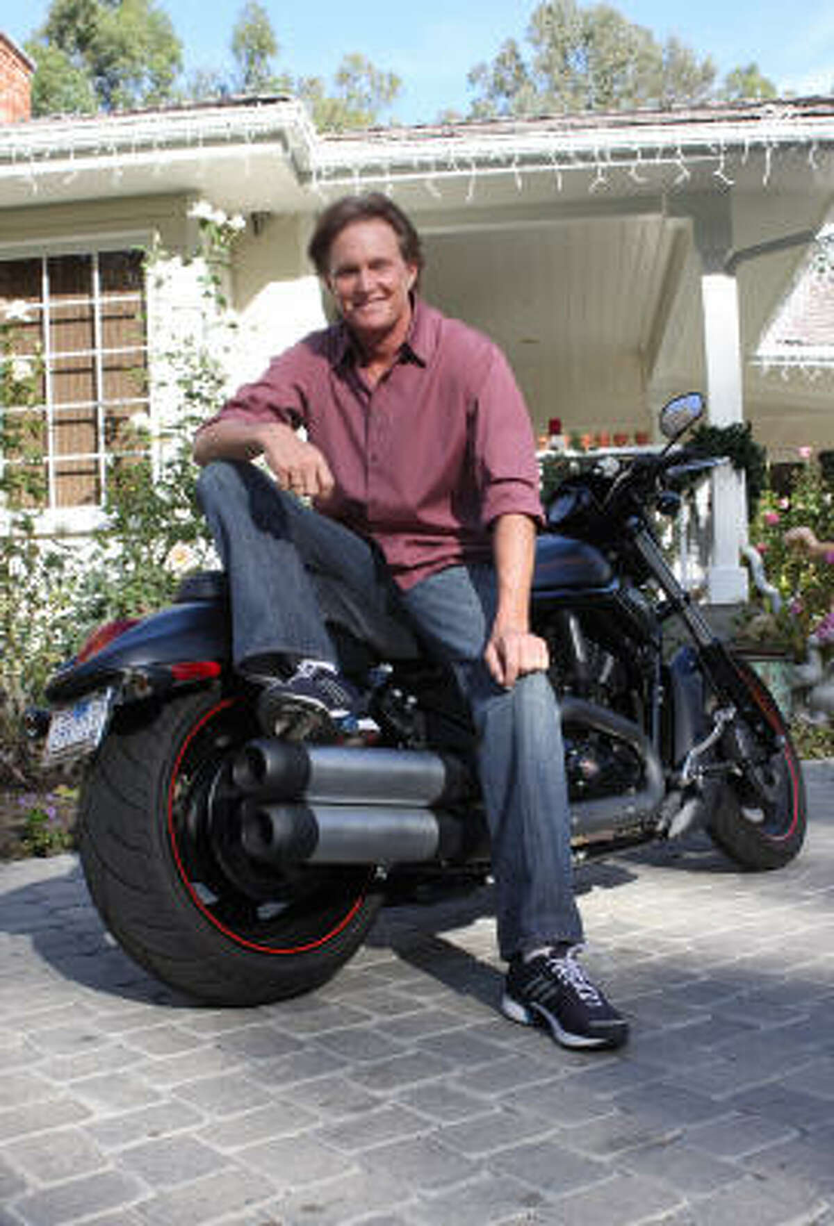 ’56 Ford, Porsche Turbo contributed to Bruce Jenner’s Olympic success