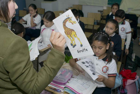 Mexico launches effort to teach its students English