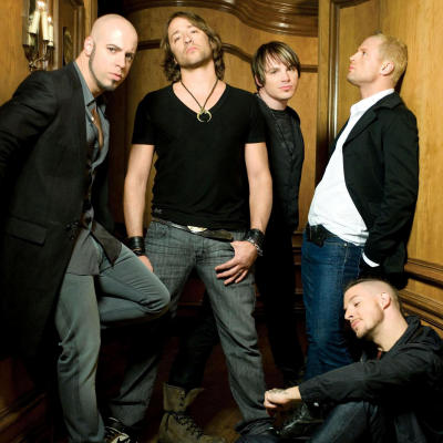 Daughtry keeps things comfortable