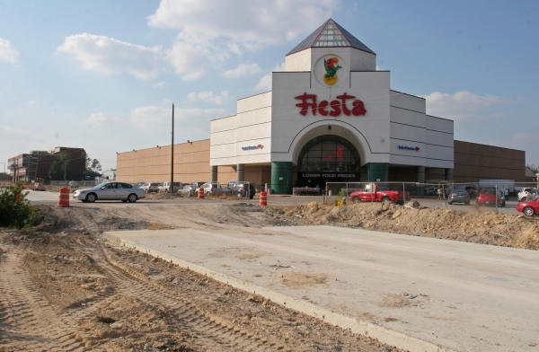 Katy Freeway expansion forces Fiesta to close