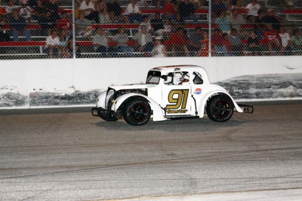 Motor Sports Notebook: Young racer chases prize