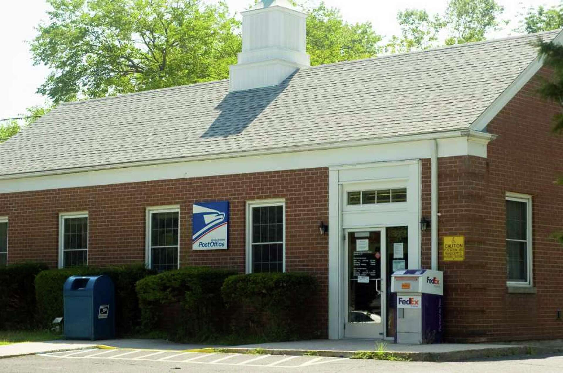 2 post offices in Bridgeport eyed for closure