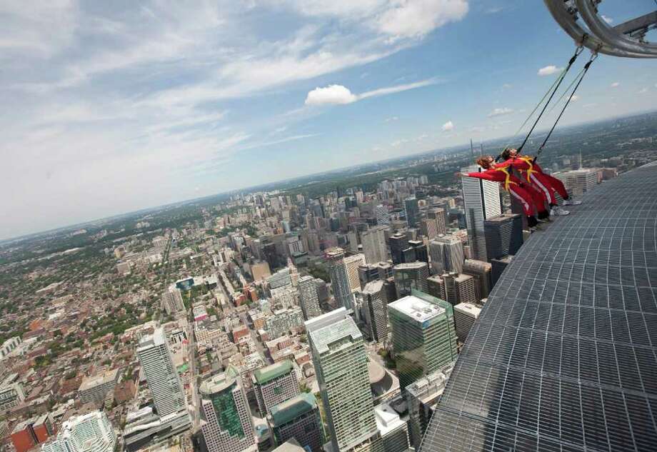 EdgeWalk on Toronto's CN Tower - seattlepi.com