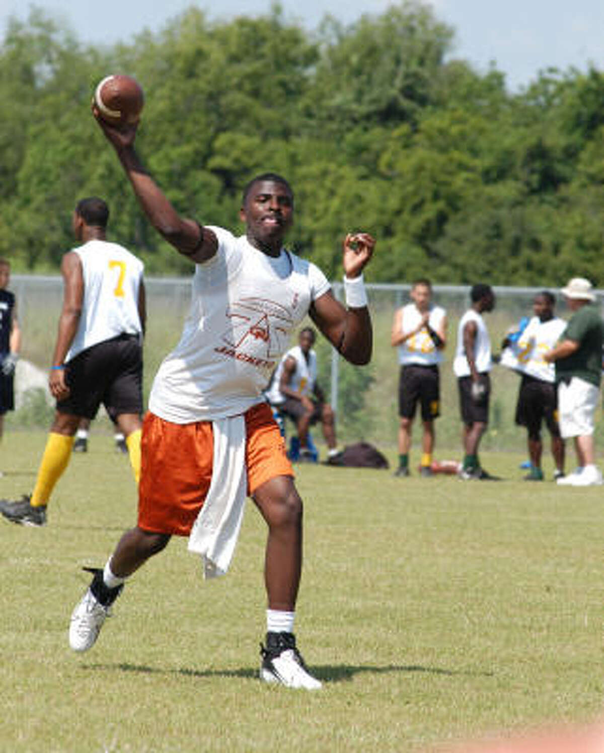 Some of the rules of 7-on-7 football