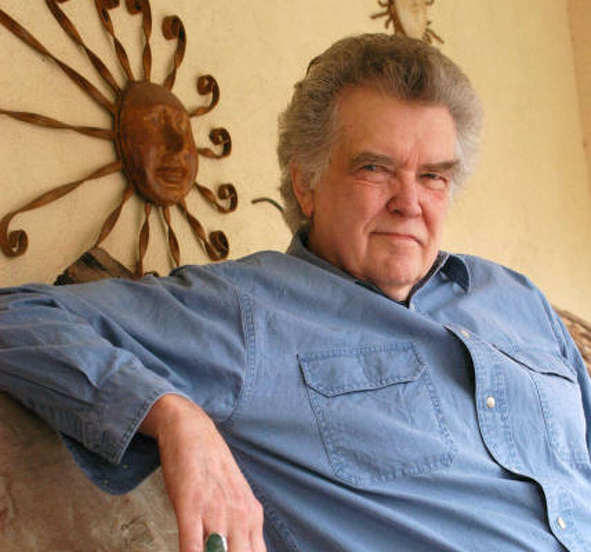 Guy Clark, iconic Texas songwriter, dies at 74
