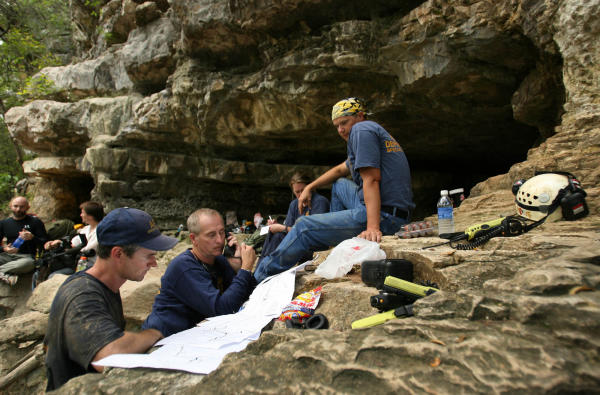 UT students rescued after 30 hours lost in cave