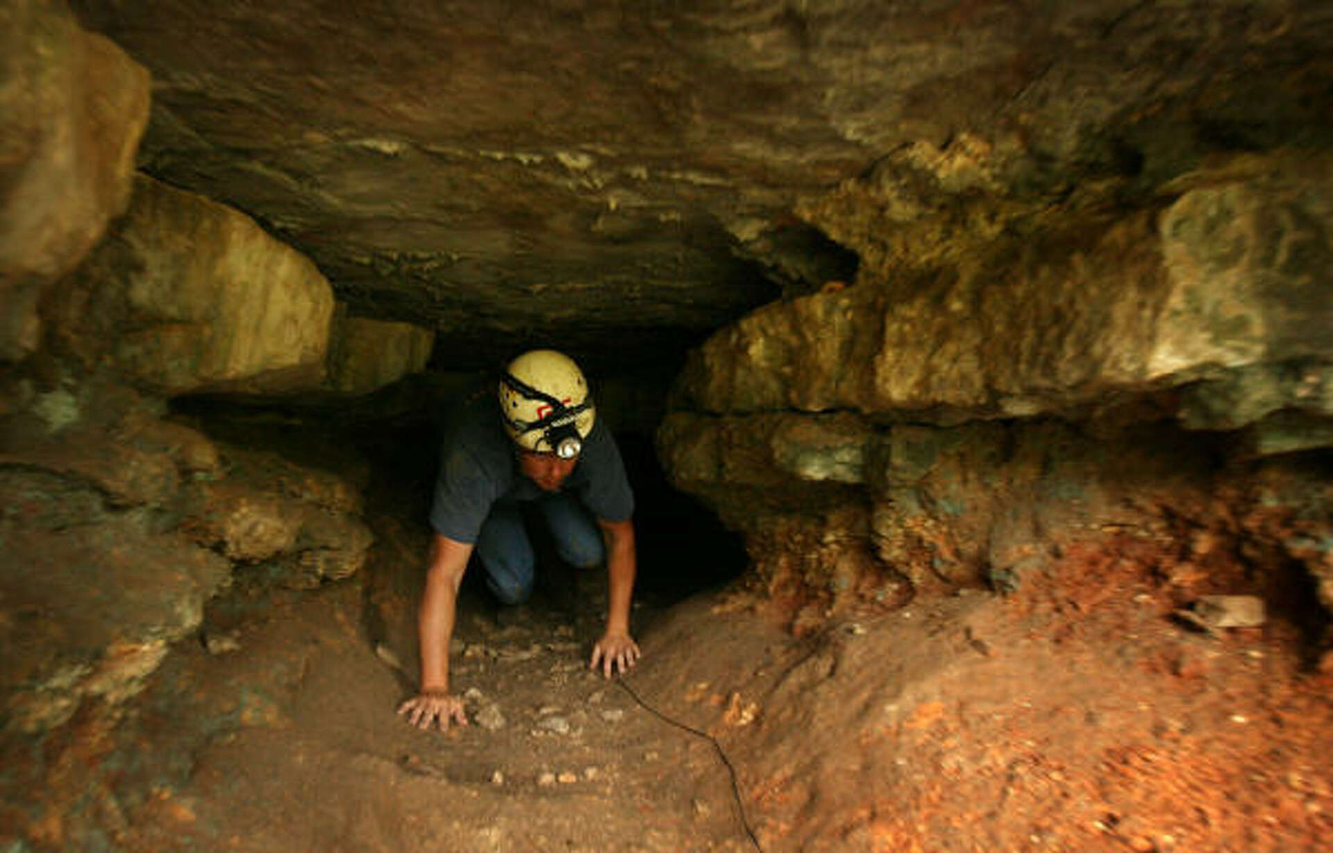 UT students rescued after 30 hours lost in cave