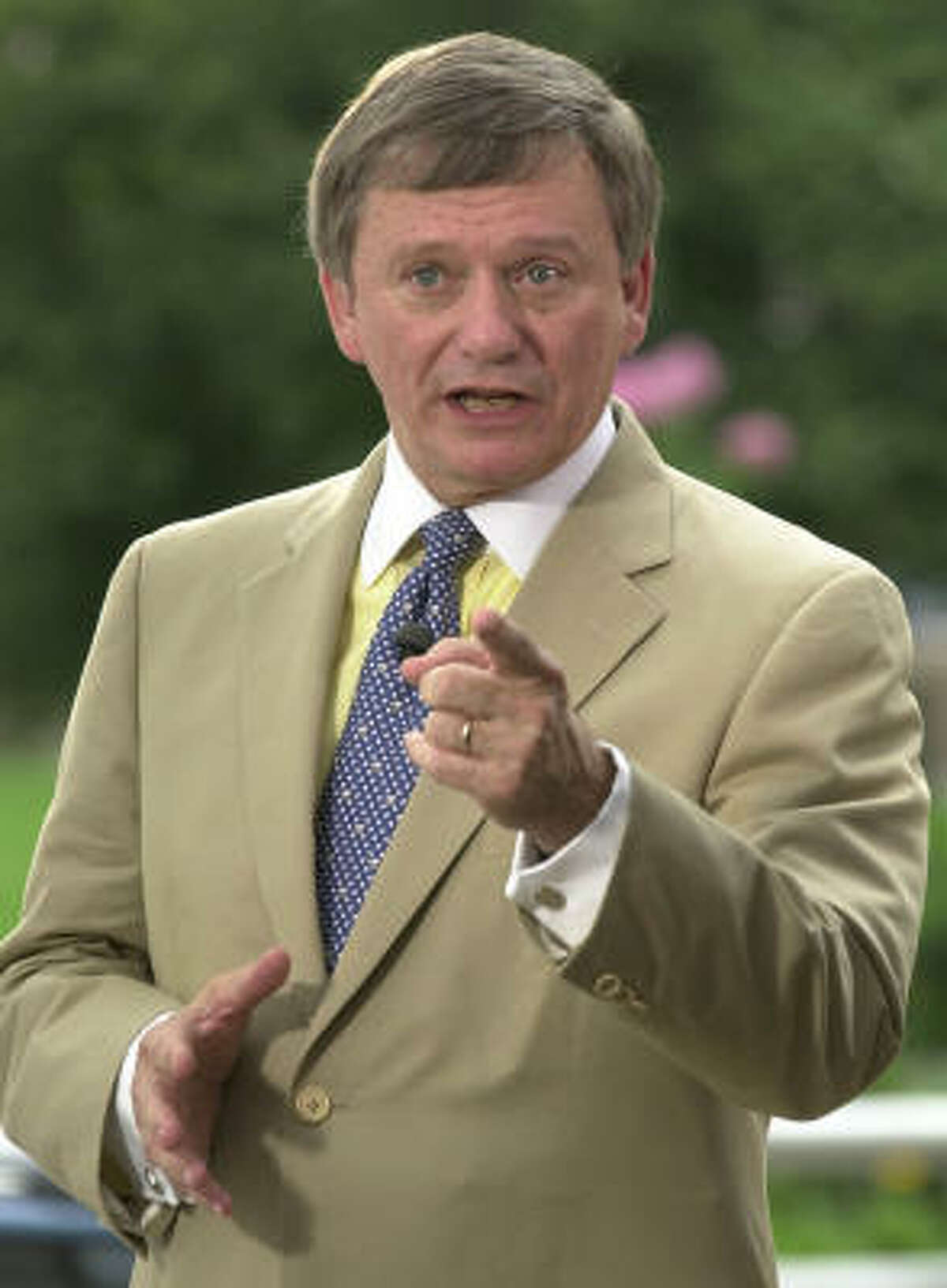 Mayor hires Rusty Hardin to defend daughter