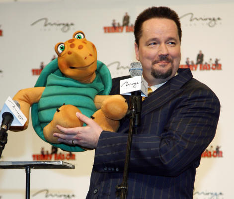 Ventriloquist Terry Fator is nobody's dummy