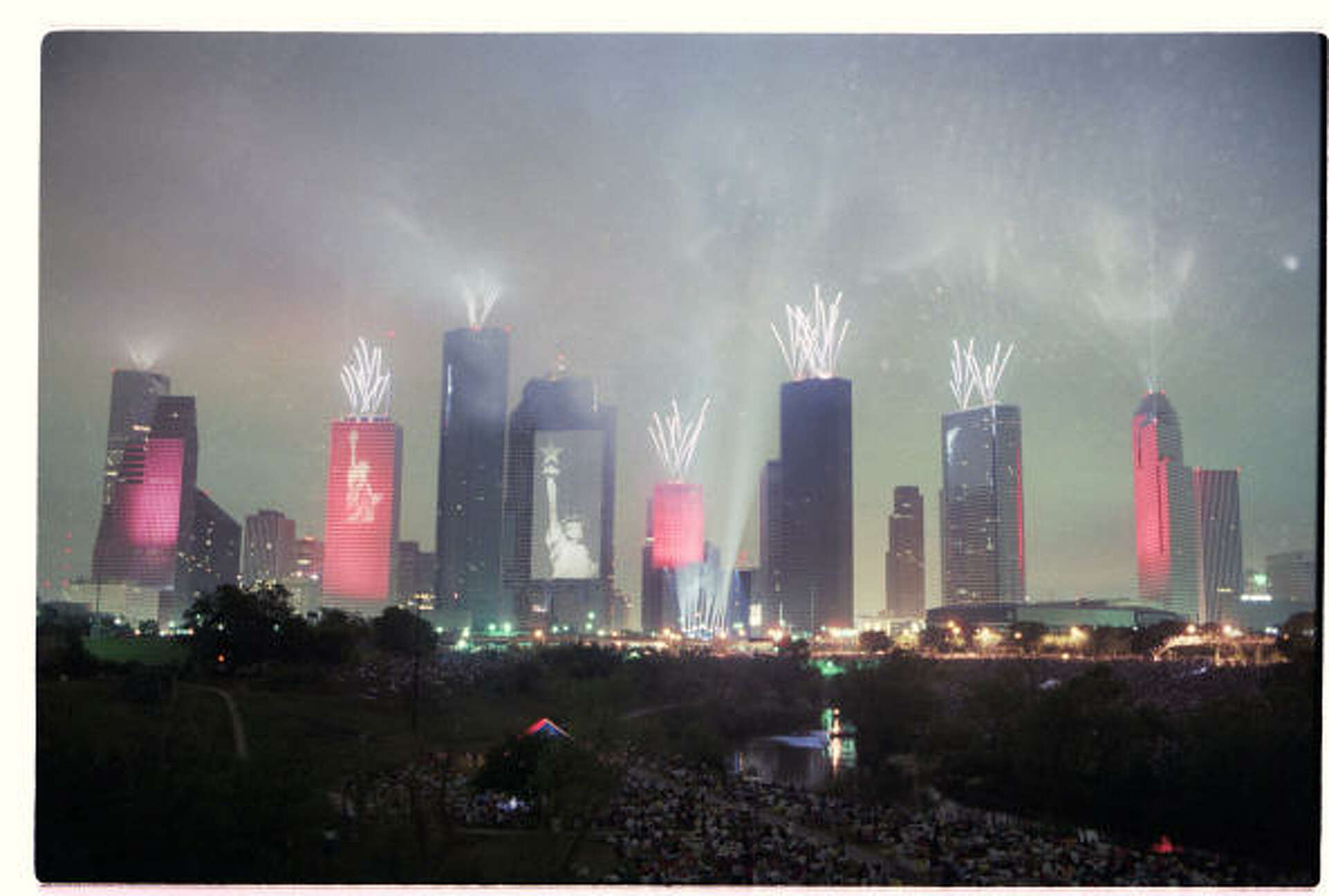 Rendez-Vous Houston in 1986 brought Guinness record sound, light show ...