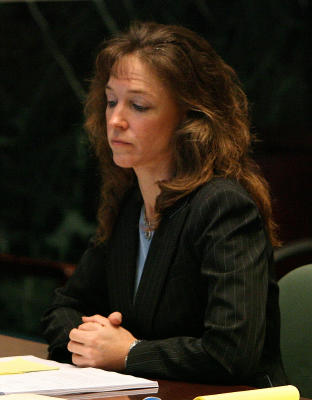 Ex-astronaut Nowak apologizes for confrontation