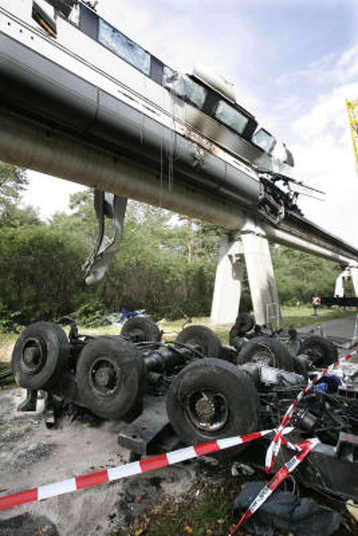 Germans eye safety check status on doomed train