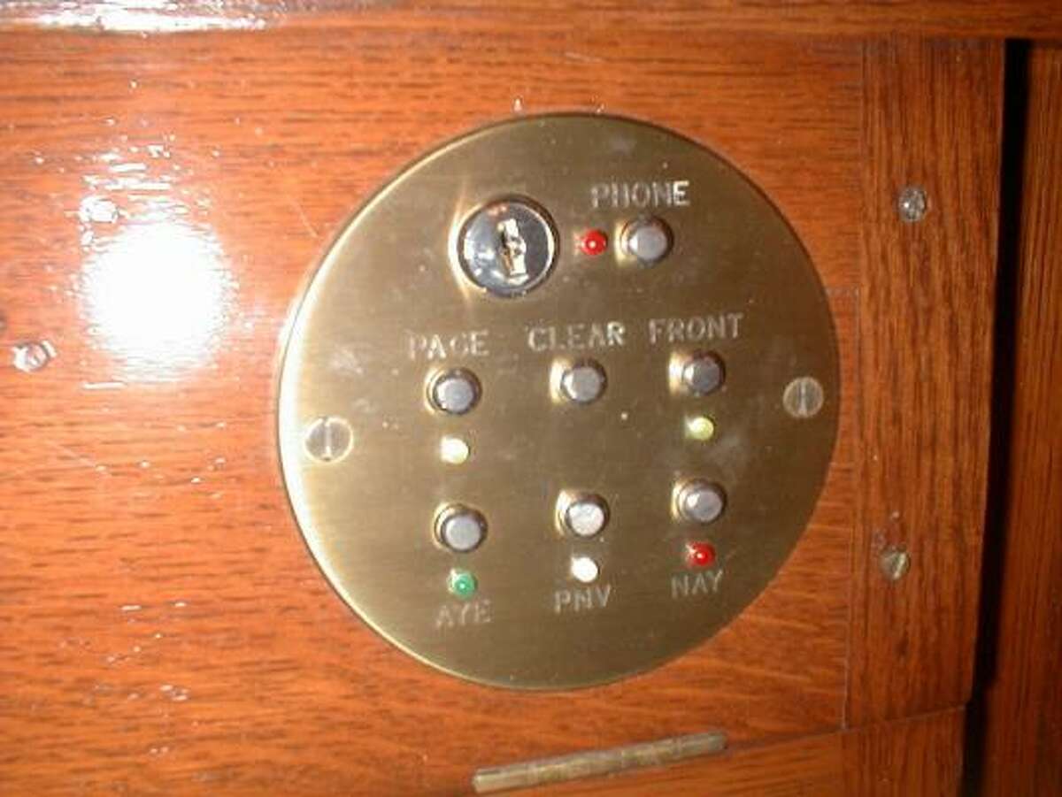 State can learn from U.S. House electronic vote system