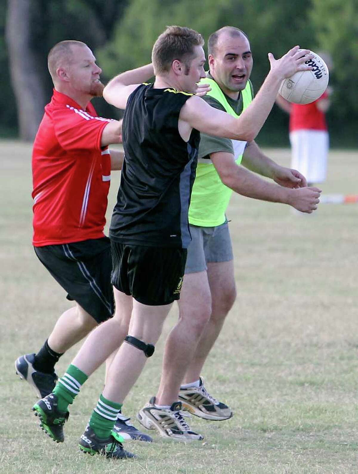 Group celebrates Gaelic football in San Antonio
