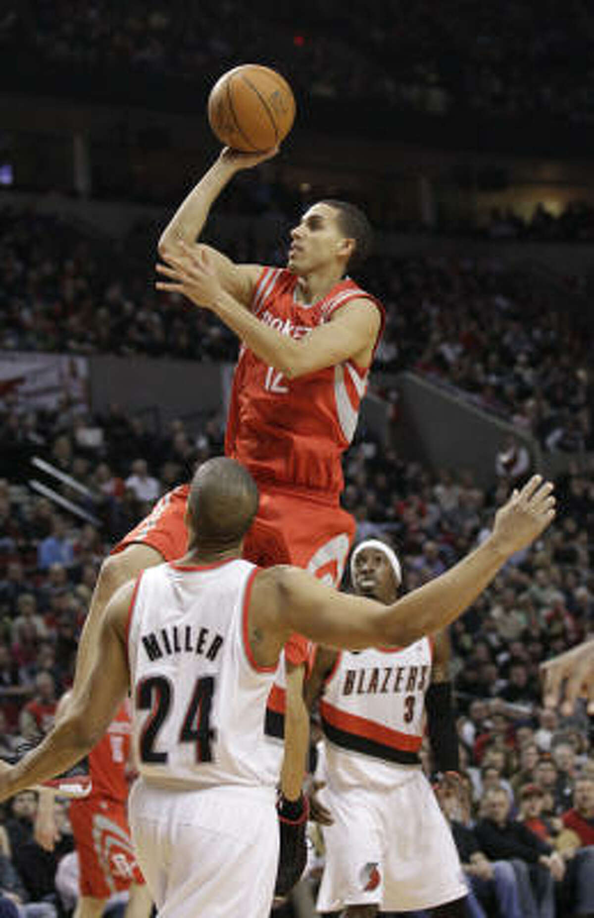 Rockets 103, Blazers 87