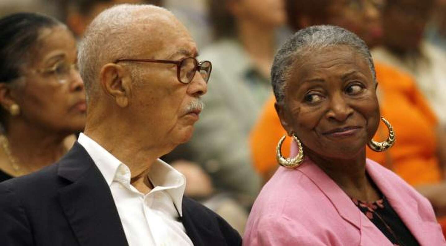 Matthew Wesley Plummer Sr, Tuskegee Airmen instructor, longtime lawyer