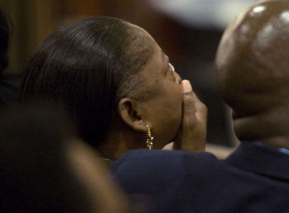 Victim's mom weeps on stand in Houston murder trial - Houston Chronicle